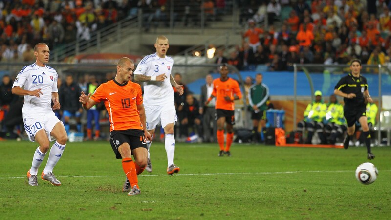 Wesley Sneijder Goal 83' | Netherlands v Slovakia | 2010 FIFA World Cup ...