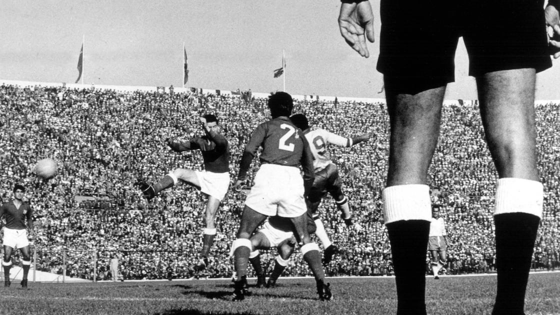 Brazil v Chile | Semi-finals | 1962 FIFA World Cup Chile™ | Highlights