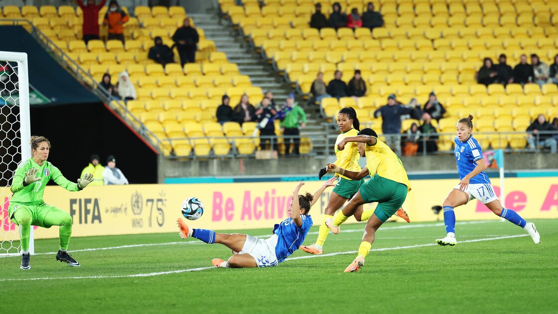 Hildah Magaia Goal 67' | South Africa v Italy | FIFA Women's World Cup ...