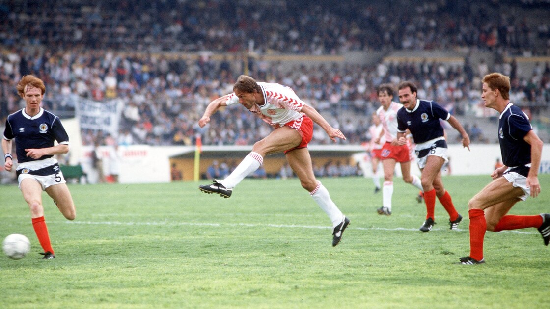 Preben Elkjær Larsen Goal 57' | Scotland vs Denmark | 1986 FIFA World ...