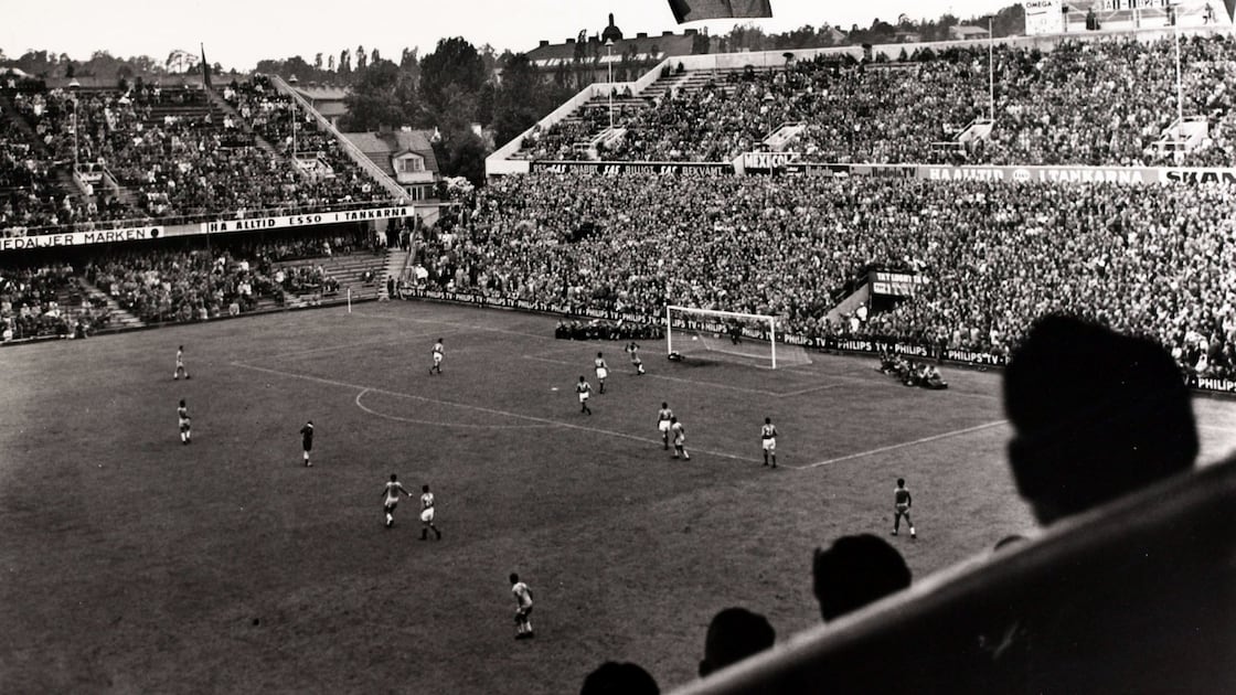 Pelé Goal 64' | Brazil v France | 1958 FIFA World Cup Sweden™