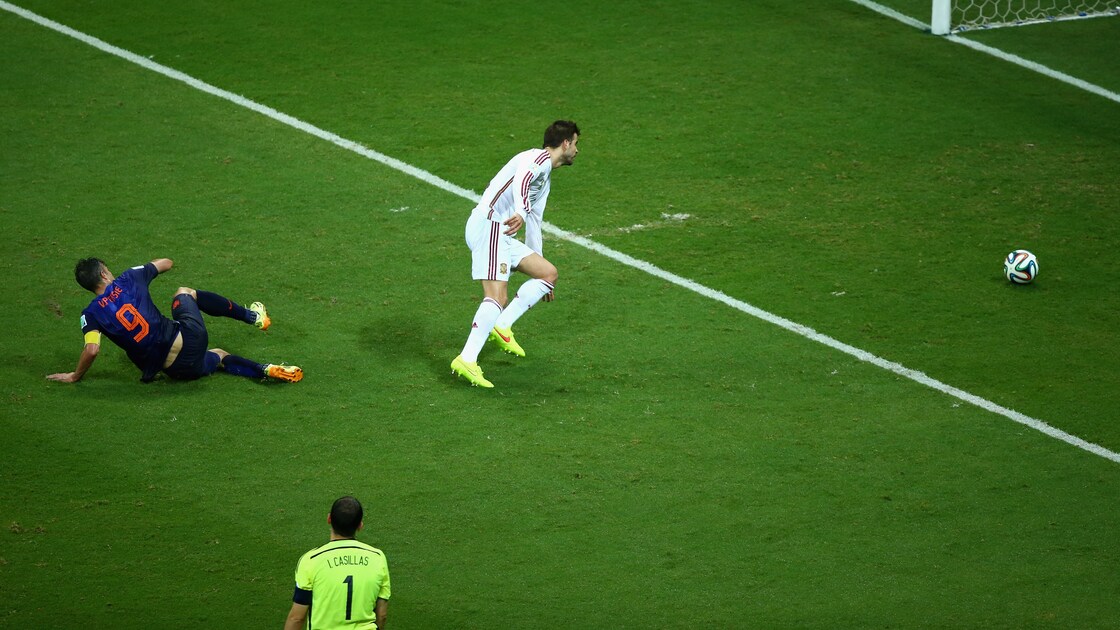 Robin Van Persie Goal 71' | Spain v Netherlands | 2014 FIFA World Cup ...