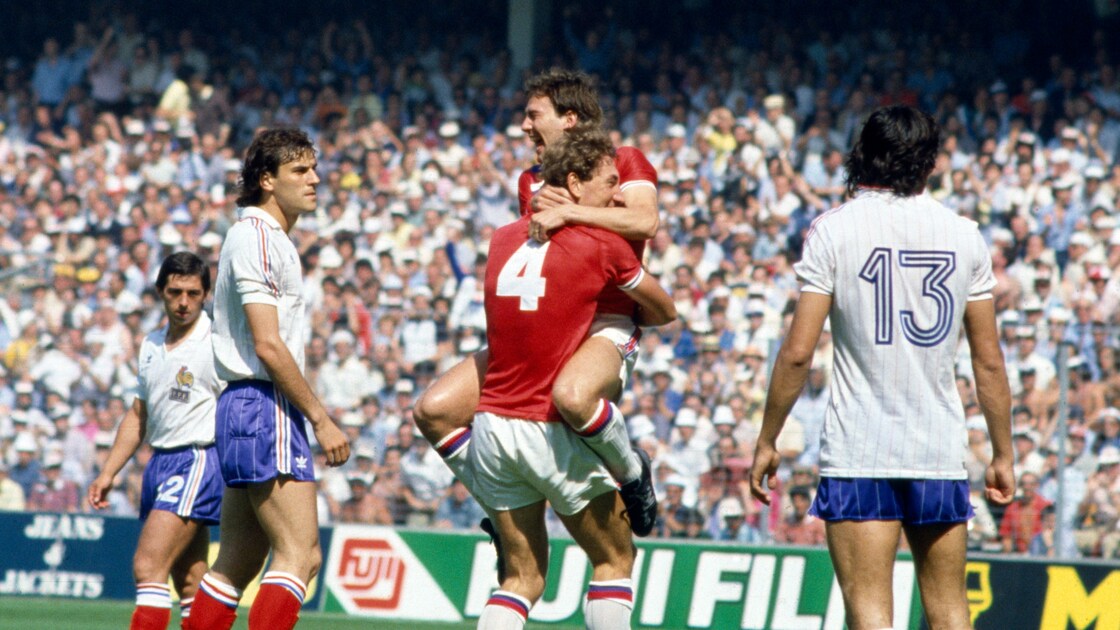 Bryan Robson Goal 1' | England vs France | 1982 FIFA World Cup Spain™