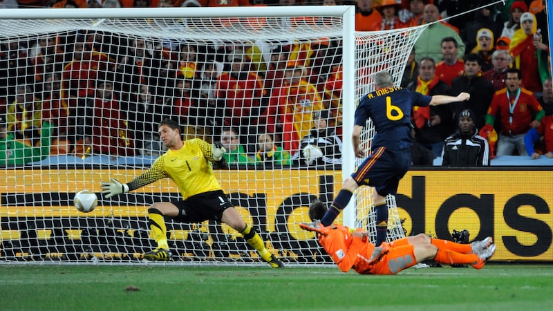Andres Iniesta Goal 115' | Netherlands v Spain | 2010 FIFA World Cup ...