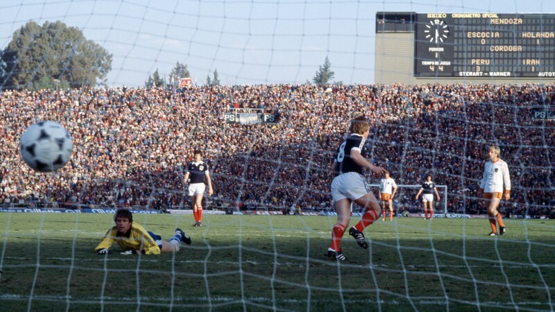 Kenny Dalglish Goal 44' | Scotland vs Netherlands | 1978 FIFA World Cup ...