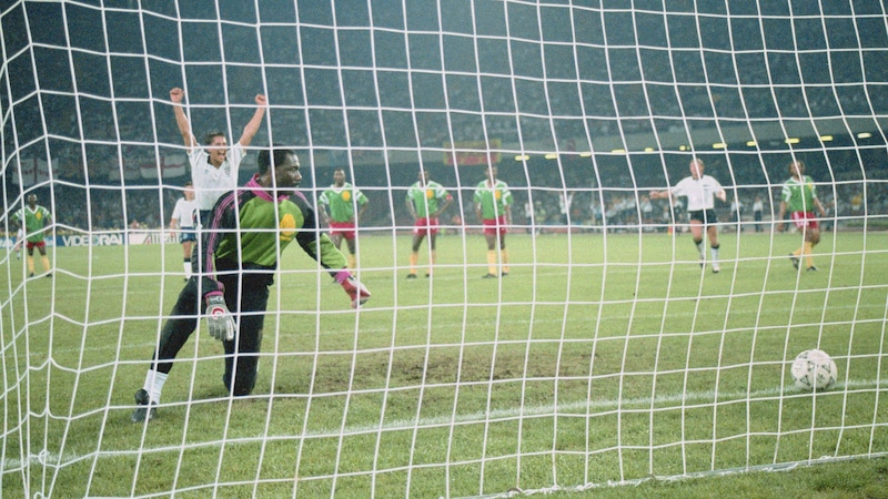 Gary Lineker Goal 105' | England vs Cameroon | 1990 FIFA World Cup Italy™