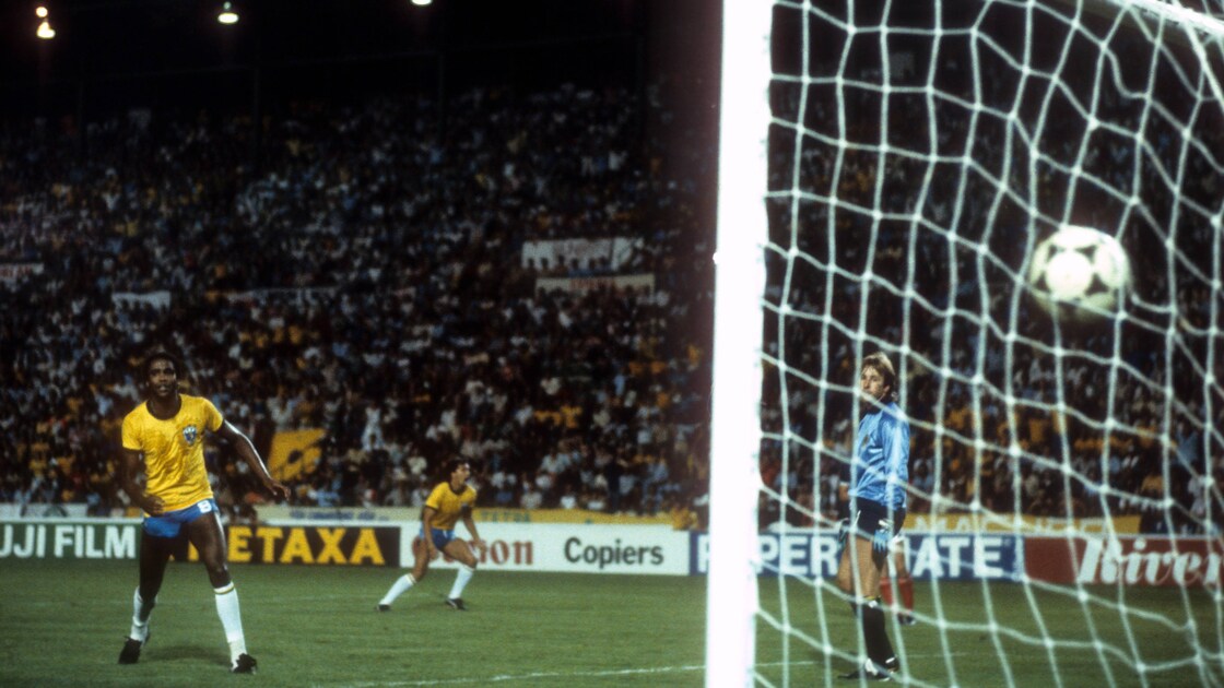 Oscar Goal 49' | Brazil vs Scotland | 1982 FIFA World Cup Spain™